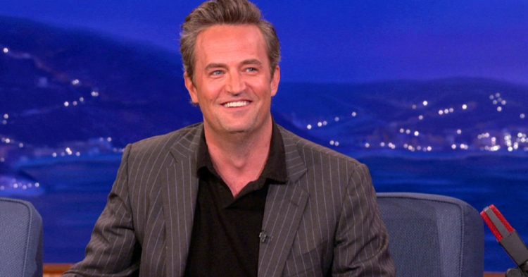 Matthew Perry, 'Friends' Star, Remembered as Friends and Fans Mourn ...